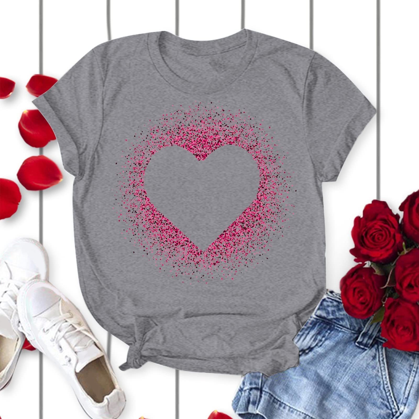 Women Love Heart Graphic Tees Shirt Short Sleeve Tops Tshirts Regular Fit Tunic Blouse Cute Funny Gift Clothes 2023