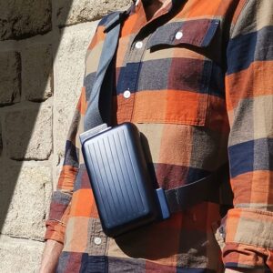 ÖGON Phone Bag & Wallet The Practical and Stylish Aluminum Sling with an Integrated Wallet