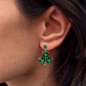 Famdecor Shamrock Earrings Studs St Patricks Day Earrings for Women Rhinestone Green Heart Leaf Earring for Women St Patricks Day Decor