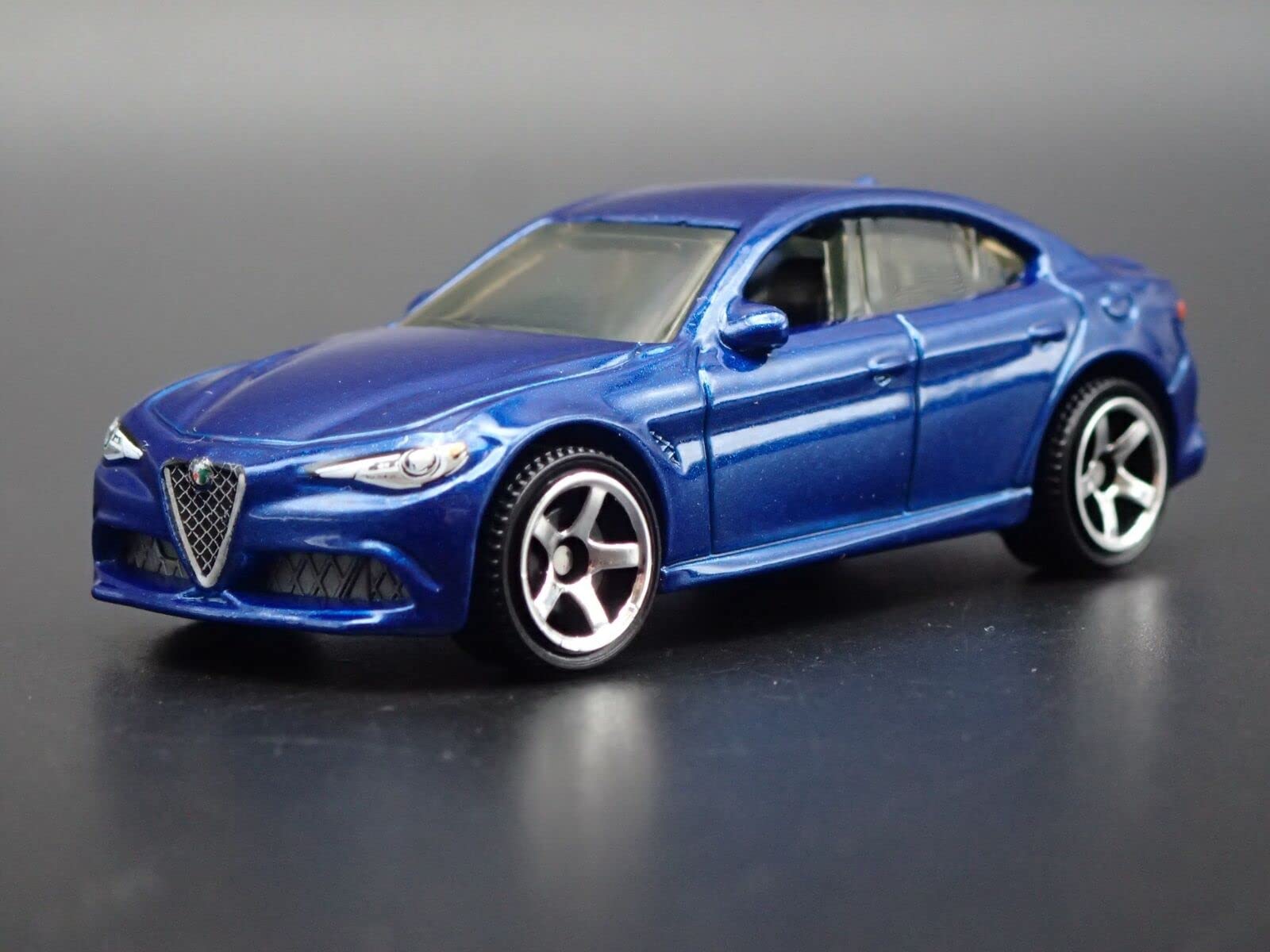 Matchbox 2016 Alfa Romeo Giulia 26/100 -