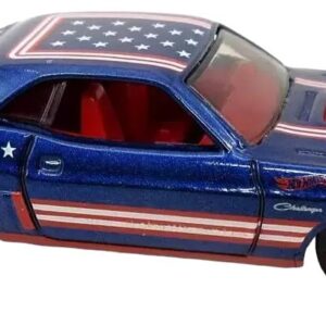 Hot Wheels 2022 - '71 Dodge Challenge - HW Stars & Stripes - 3/8