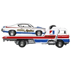 Hot Wheels Team Transport Wide Open with '70 AMC Rebel Machine