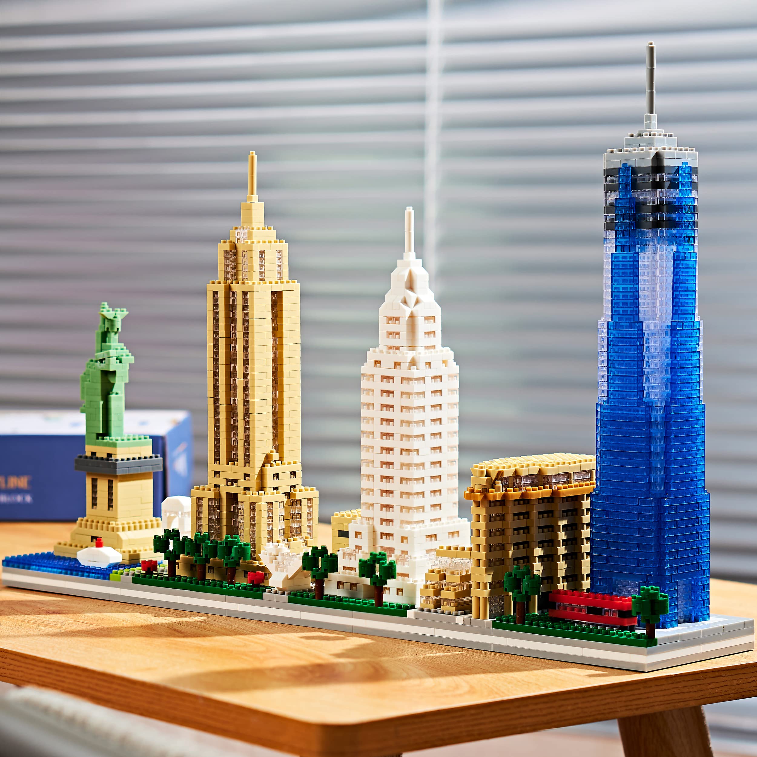 JXRLMB New York Skyline Micro Building Blocks Set City Architecture Model Kit Skylines Collection Set for Adults and Kids 3452 Pieces Bricks