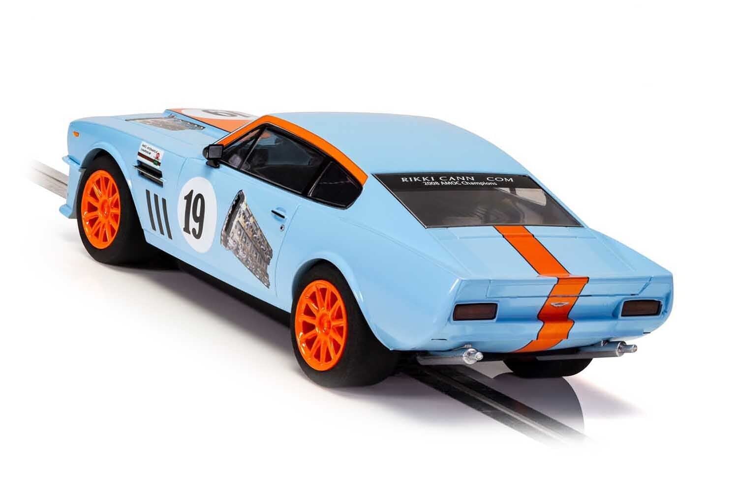 Scalextric Aston Martin V8 Gulf #19 Rikki Cann Racing 1:32 Slot Race Car C4209, Light Blue & Orange