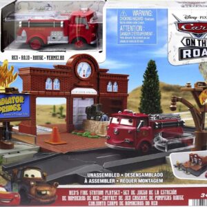 Mattel Disney and Pixar Cars On The Road Toys, Red’s Fire Station Playset with Die-cast Fire Truck & Kid-Activated Action