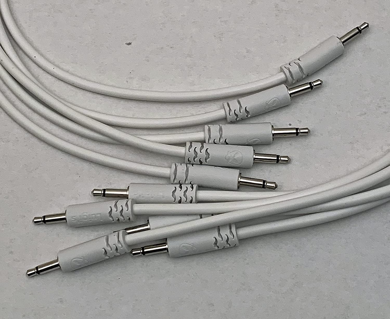 Starving Students Music Supplies Luigi's Modular Supply Spaghetti Eurorack Patch Cables - Package of 5 White Cables, 36" (90 cm)