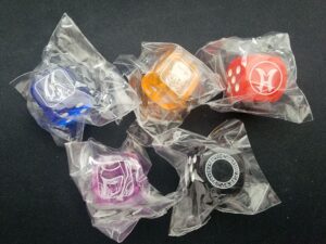 official konami - legendary duelists: season 3 (5 dice set) blue, red, purple, orange, black - sealed