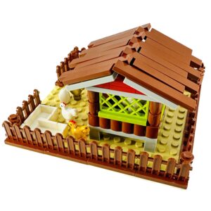 general jim's chicken coop hen house modular building block brick set 122 piece set or addition to rural farm scene set with all accessories shown for teens and adults.