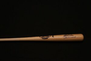 stan musial signed louisville slugger h&b game model bat psa dna g16654 (d) hof - autographed mlb bats