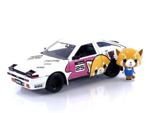 jada toys sanrio 1:24 1986 toyota trueno (ae86) die-cast car & aggretsuko figure, toys for kids and adults (33725)