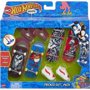 hot wheels skate 2022 - tricked out 4 pack - exclusive board and shoes, multicolor