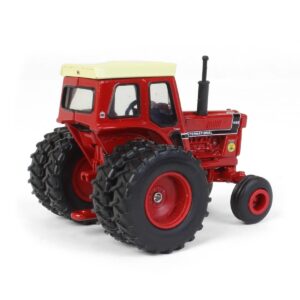 ERTL 1/64 International Harvester 1466 Black Stripe Wide Front with FFA Logo