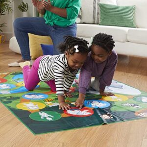 Hasbro Gaming Twister Junior Game, Animal Adventure 2-Sided Mat, 2 Games in 1, Party Game for Kids Ages 3 and Up, Indoor Game for 2-4 Players