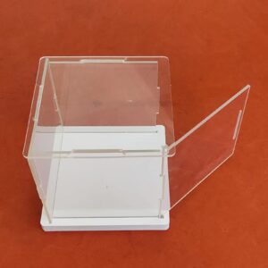 openable clear acrylic display case box ，versatile collectibles display dustproof showcase with thickening base，for display action figures home storage organizing toys (8x4x6 inch/20x10x15cm)