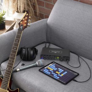 MOTU M6 6x4 USB-C Audio Interface with Studio-Quality Sound