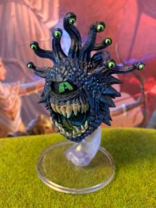 wiz kids purple beholder - beholder box set - d&d - dungeons and dragons - large 2" base painted plastic miniature