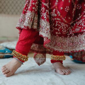 MBI Bharatnatyam and kathak dancing Anklet (Ghungroo) |Musical Instrument Dancing gear| Indian Classical Dancers Anklet (Yellow Padded 2 Row with 40 Bells)