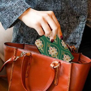 linqin Various Whimsical Flowers Teens' Small Secure Leather Zipper Pocket Wallet with RFID Blocking for Business