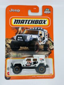 matchbox 2022 - jeeps wrangler superlift - white - adventures world tour - 99/100 - mint/nrmint - ships bubble wrapped in a box