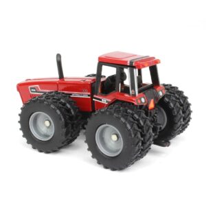 ERTL 1/64 International 6588 2+2 w/Front & Rear Duals 44275