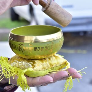 3.75" Tibetan Meditation Yoga Singing Bowl Yellow Set with free Wooden Mallet and Silk Cushion from Nepal, Singing bowls.