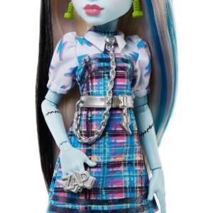 Monster High Frankie's Day Out Doll, MTHKY73, Pink