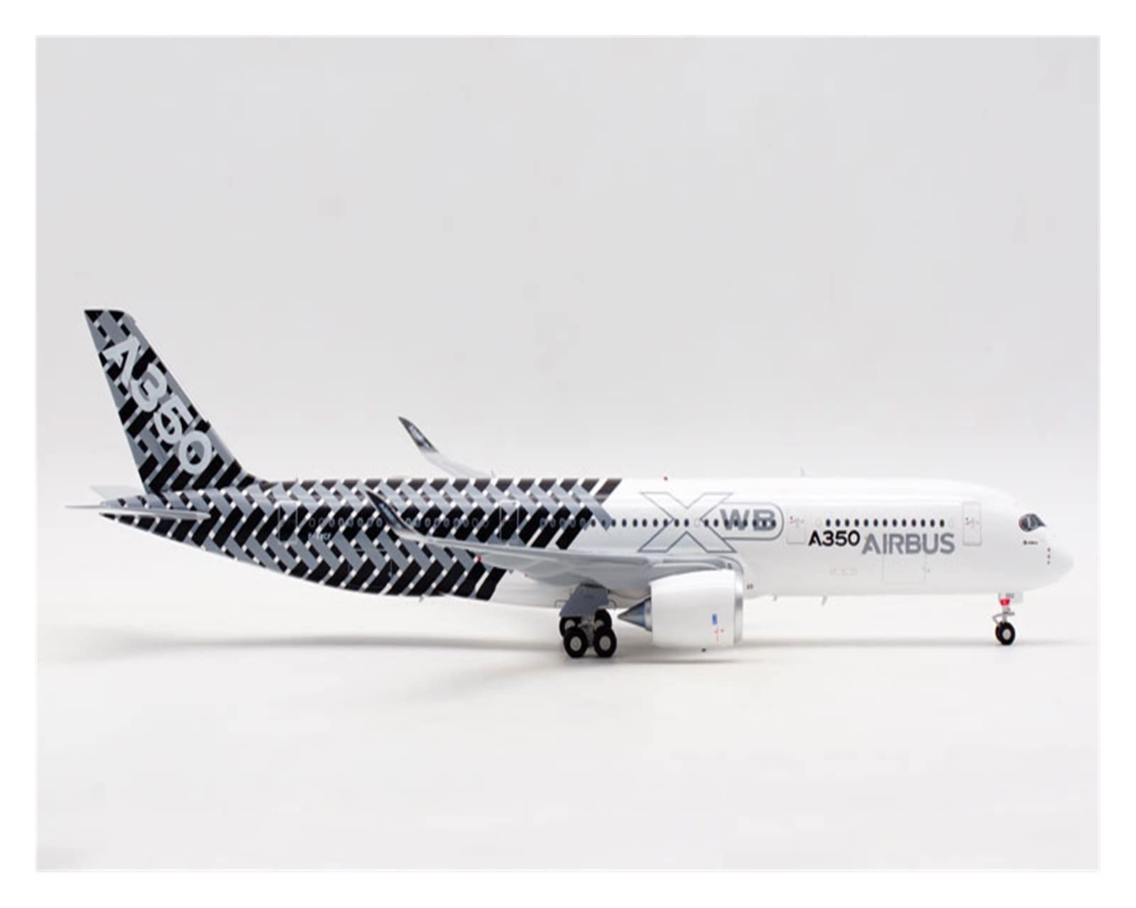 AEFSBE for A350-900 Airplane Aircraft Plane Metal 1:200 Scale Model Collectible Diecast Show Toys