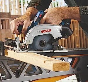 BOSCH GKS18V-22LB25 18V Brushless Blade-Left 6-1/2 In. Circular Saw Kit with (2) CORE18V 4 Ah Advanced Power Batteries