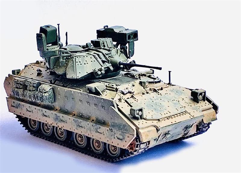 US M2A3 Bradley Fighting Vehicle Dusty Version 1/72 ABS Tank Pre-Built Model