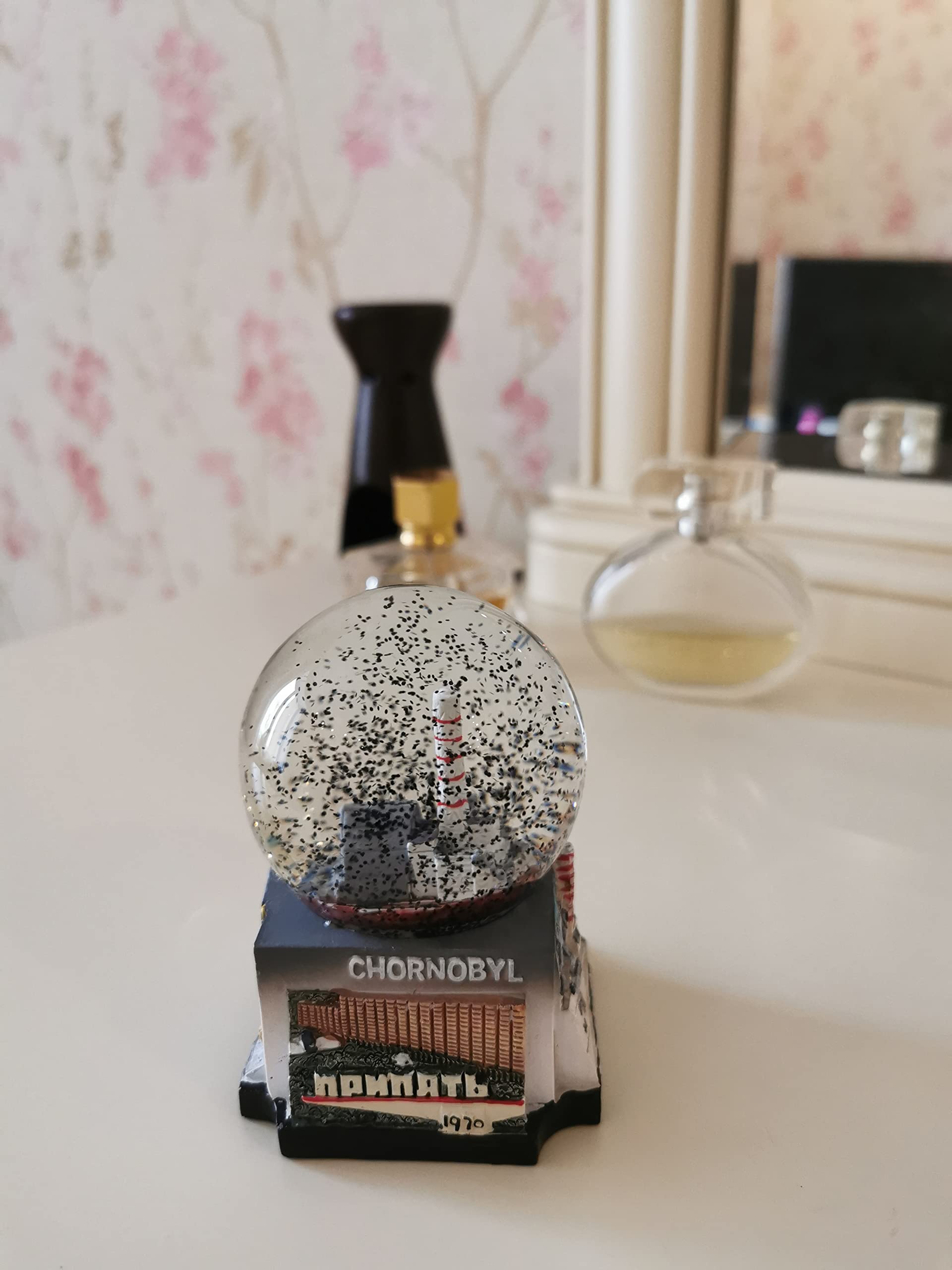 Chernobyl Snow Globe Ukrainian Nuclear Power Plant Tragedy in Pripyat (Stalker)