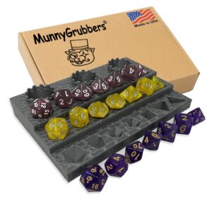 MunnyGrubbers - Dice Display Rack Shelf - Dice Jail - Dice Holder - (3 x Random 7PCS D20 Dice Set Included) - Display Up to 3 Sets of Dice and Vials - Dungeons and Dragons - DND - D&D - (Silver)