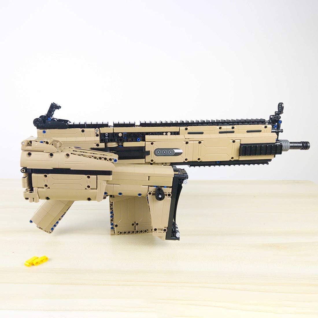 FULHOLPE Gun Building Block, 1406+Pcs Manually Loaded Shooting Blaster Model Kit with Motors, Motorized Military FN Scar 17S Assault Rifle Weapon Building Kit Compatible with Major Brands