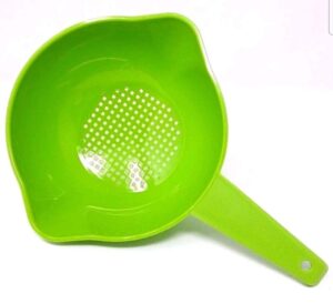 tupperware small 1 quart colander with handle in apple