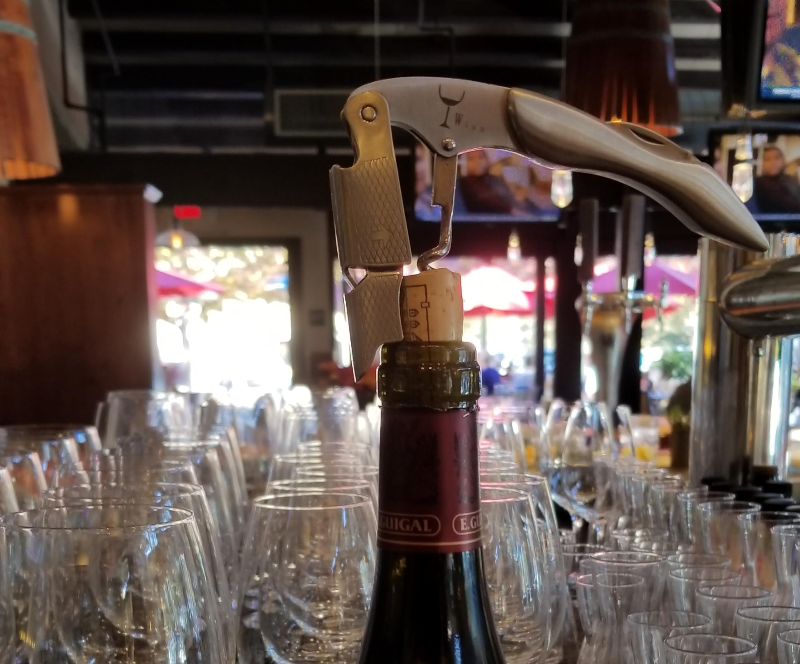 Wino Wine Key! - Professional Sommelier's Corkscrew Wine Opener