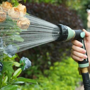 FANHAO Garden Hose Nozzle Heavy Duty, 100% Metal Water Hose Nozzle Sprayer with 8 Spray Patterns, High Pressure Sprayer Nozzle with Thumb Control, On Off Valve for Garden Watering, Car & Pet Washing