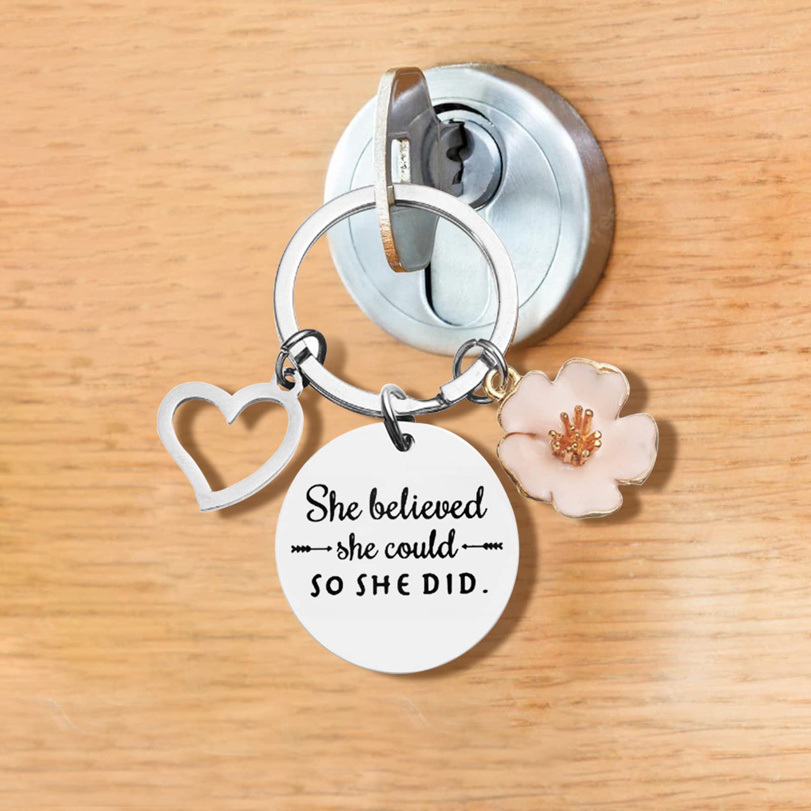 Pedenty She Believed She Could So She Did Keychain - Inspirational Gifts for Women Mom Daughter Girls Friends, Graduation Gifts for Her