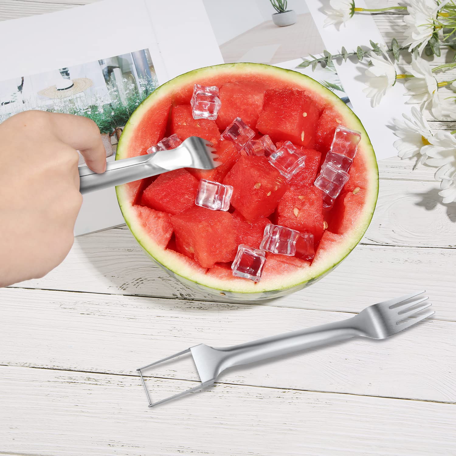 2pcs Watermelon Slicer Fork, Watermelon Cutting Tool 2-In-1 Watermelon Fork Slicer Cutter Stainless Steel Fruit Fork Cutter for Party Camping Fruit Shape