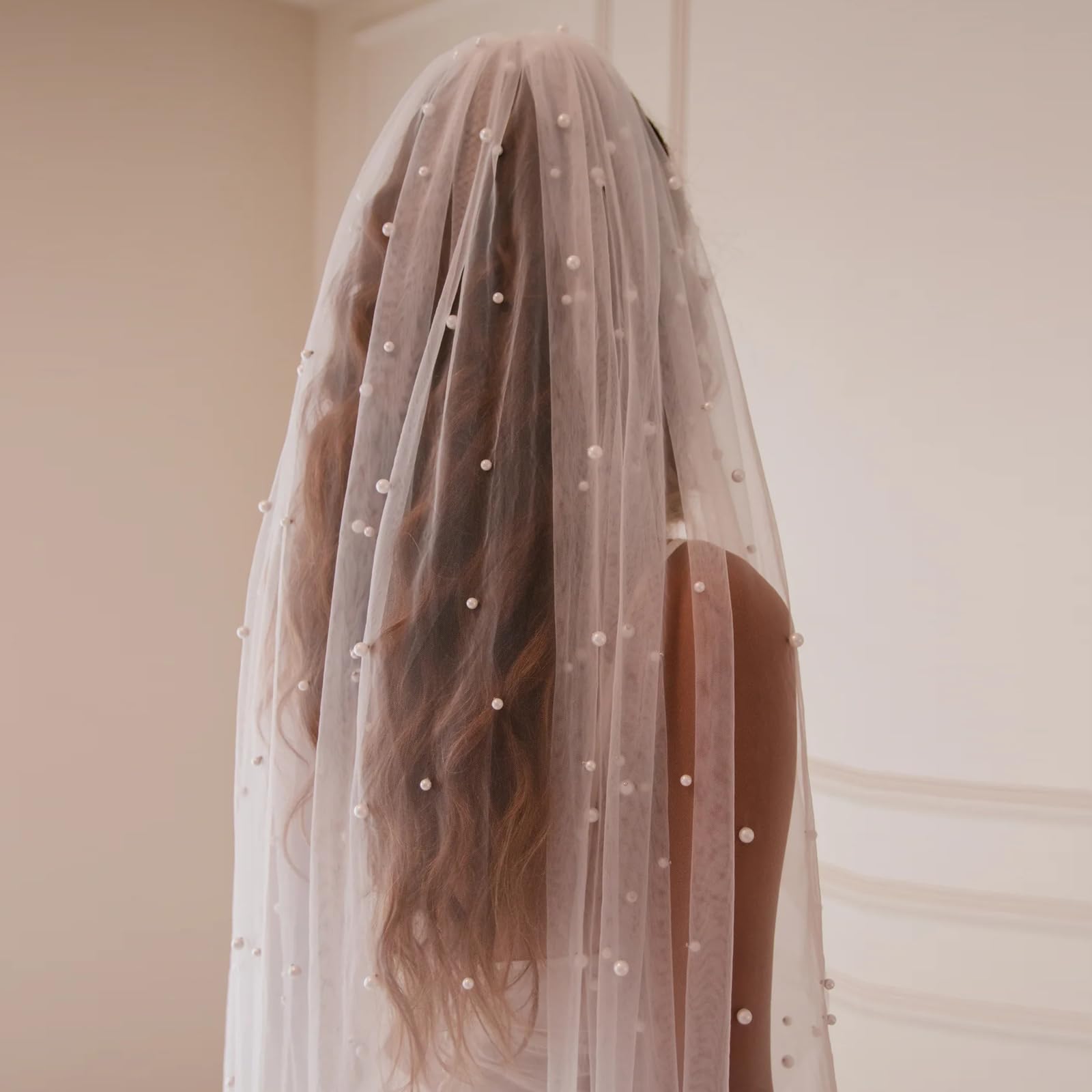 HONGMEI Pearl Bride Wedding Veil Bridal Tulle Veils Hair Accessories 1 Tier Fingertip Length Bridal Veils with Comb