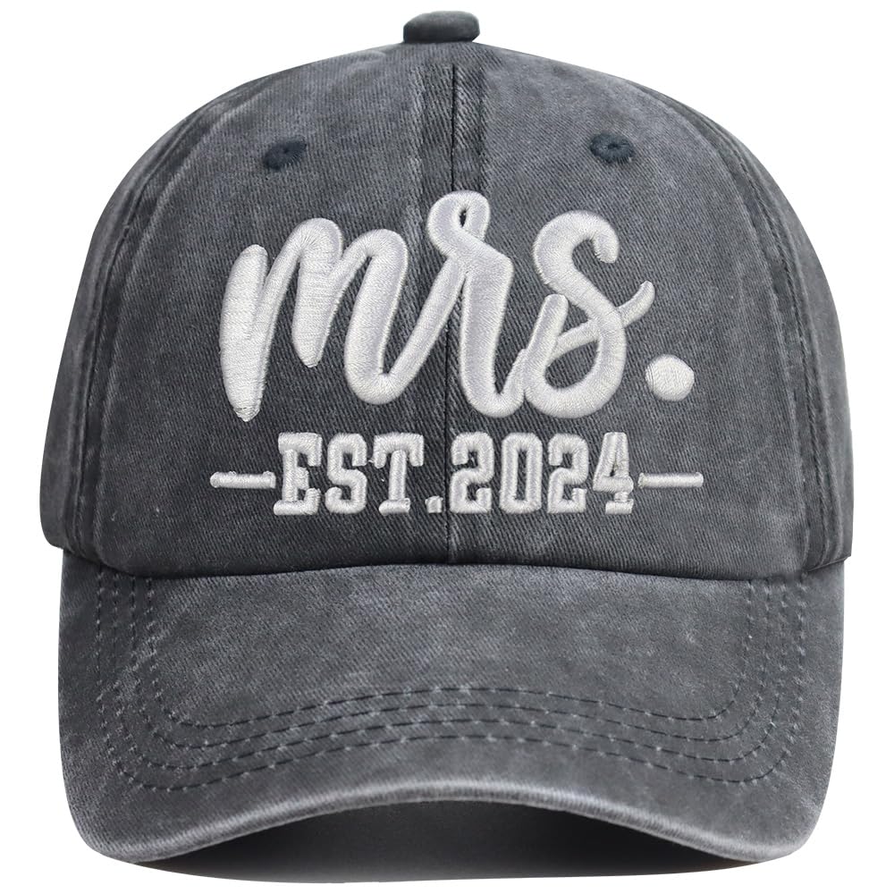 Mr and Mrs Gifts for Men Women, Mr. Mrs. EST 2024 Hat, Adjustable Washed Cotton Embroidered Matching Hats for Couples Baseball Cap, Engagement Wedding Newlyweds Outfits Just Married Honeymoon (2PCS)