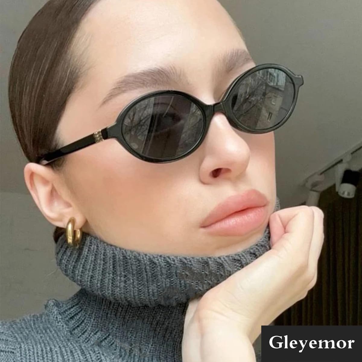 Gleyemor Retro Oval Sunglasses for Women and Men 90s Vintage Style Sunglasses (Black/Grey)