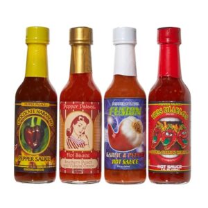 pepper palace wild to mild hot sauce variety gift kit: tr3s diablos, garlic fusion, southern peach and vidalia onion hot sauce, and chocolate habanero sauces