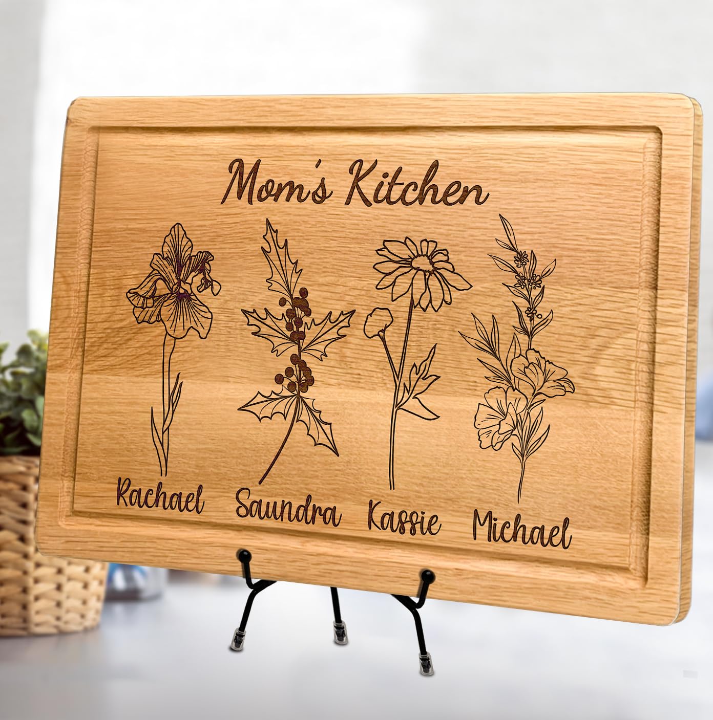 Personalized Cutting Board For Mom - Grandma, Birth Flower Grandmom's Garden, Mothers Day Gifts For Grandma, Christmas and Birthday Gifts For Mom From Son, Daughter, Chopping Board for Mama's Kitchen