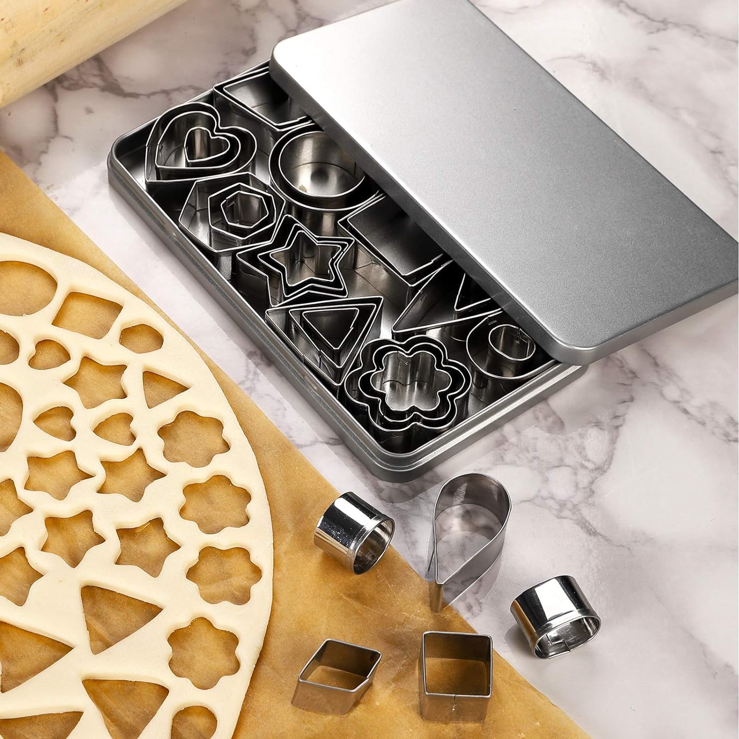 Mini Cookie Cutter Set, 30 Tiny Stainless Steel Cookie Stamps of Rectangle Square Heart Star Triangle Round Tiny Circle for Out Pastry Dough, Pie Crust & Fruit, Fondant