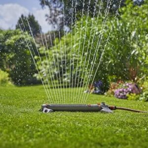 Gardena AquaZoom 18714 Fully Adjustable Oscillating Sprinkler, for Flexible, Leak Proof and Precise Watering, Up to 3800 sq. feet (350 sq. Meters), Made in Germany, 5 Year Warranty.