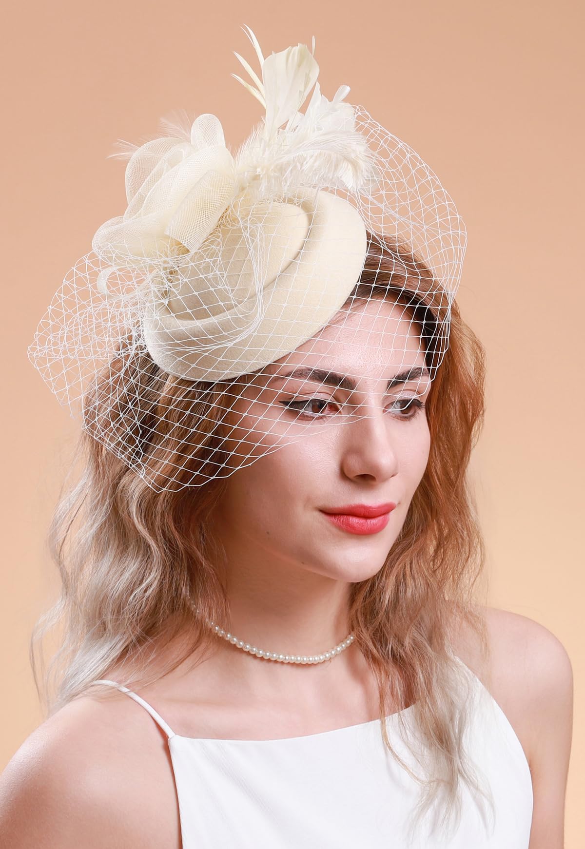 Cizoe Fascinators Hats 20s 50s Hat Pillbox Hat Cocktail FlowerTea Party Headwear with Veil for Girls and Women(Beige)