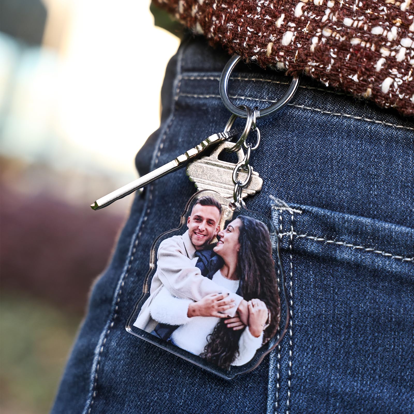 CQSXM Custom Keychain, Personalized Keychain with Personal Portrait, Creative Gifts Suitable for Friend and Family