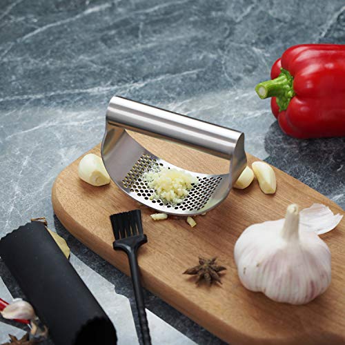 Stainless Steel Garlic Presser, 2024 Upgraded Rocker Garlic Mincer Garlic Press, Garlic Crusher with Peeler and Cleaning Brush, Manual Garlic Chopper for Smash Garlic Kitchen Tools (1 Pack)