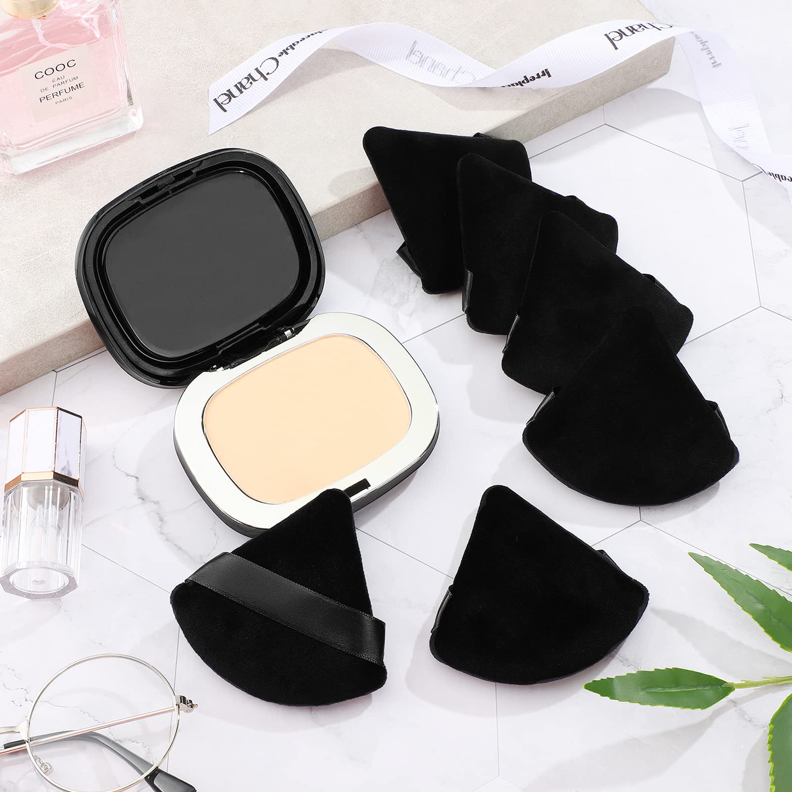 48 Pcs Velour Triangle Powder Puff Soft Velour Makeup Puff Velour Puffs for Face Powder Makeup Triangle Sponges for Wet and Dry Cosmetic Foundation Loose Mineral Powder Body Makeup Tool (Black)