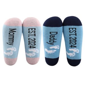 CMNIM New Parents Pregnancy Gifts Daddy and Mommy Est 2024 New Parents Socks First Time Parents to be Gifts Announcement Gift Socks