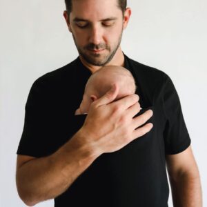 Lalabu Dad Shirt | Original Babywearing T-Shirt with Kangaroo Pouch | Baby Wrap Carrier for Newborns & Infants | Baby Wrap Carrier for Newborns | Essential for New Dads | Pure Black, L, Short Sleeve